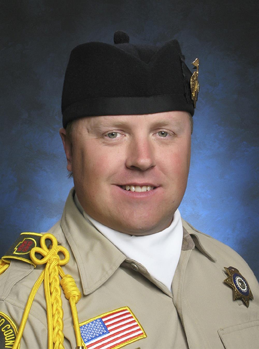ETNews - Sheriff Awards Collins